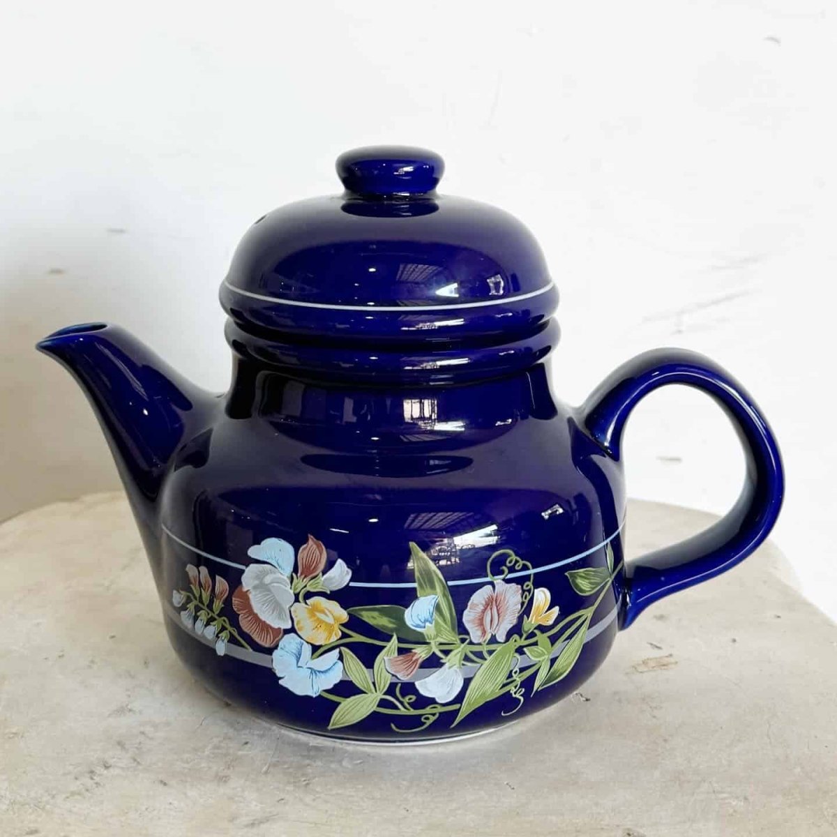 Mikasa Rondo Blue Teapot – Dolphin & Flamingo